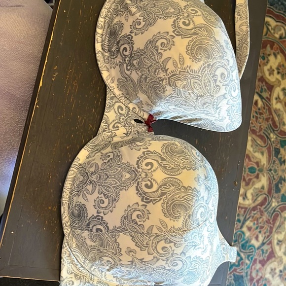 Intimates & Sleepwear | Cacique Lane Bryant Bra Cream And Grey Paisley ...